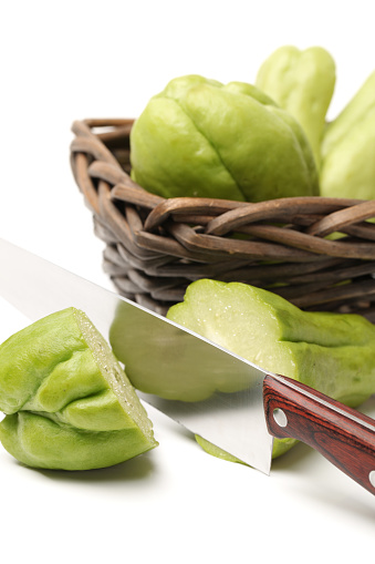 Chayote 흰색 배경의 과일에 대한 스톡 사진 및 기타 이미지 과일 배 사진 이미지 Istock