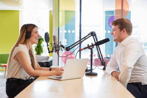 Podcast Interview Pictures | Download Free Images on Unsplash