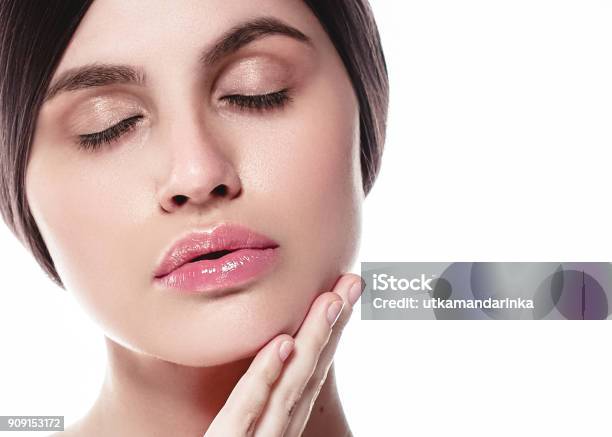 Orangorang Wanita Cantik Menghadapi Potret Model Spa Cantik Gadis