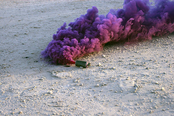 350+ Smoke Grenade Pictures | Download Free Images on Unsplash