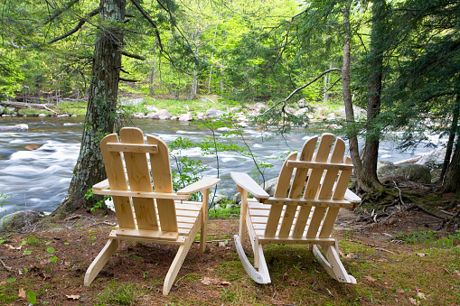 Adirondack 의자 템즈 강 0명에 대한 스톡 사진 및 기타 이미지 0명 강 강둑 Istock