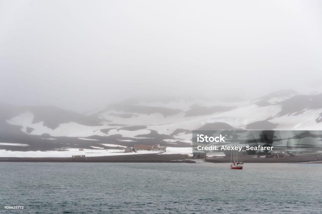 Sailing Yacht In The Antarctic Sea Stock Photo - Download Image Now ... Sailing Yacht In The Antarctic Sea Stock Photo - Download Image Now ...