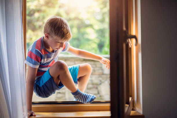 2,900+ Kid Tippy Toes Stock Photos, Pictures & Royalty-Free Images - iStock 2,900+ Kid Tippy Toes Stock Photos, Pictures & Royalty-Free Images - iStock