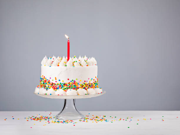 26800 Tortas De Cumpleaños Rojas Fotografías De Stock Fotos E
