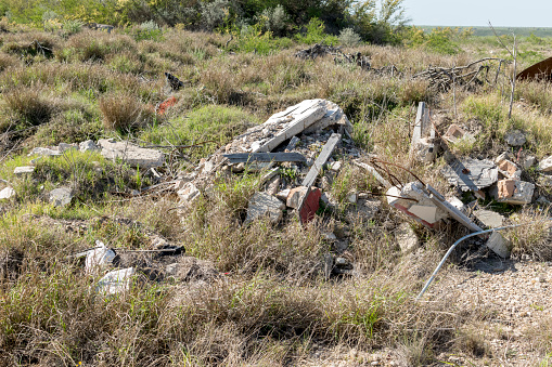 Sampah Dibuang Di Lahan Kosong Foto Stok - Unduh Gambar Sekarang - Alam ... Sampah Dibuang Di Lahan Kosong Foto Stok - Unduh Gambar Sekarang - Alam ...