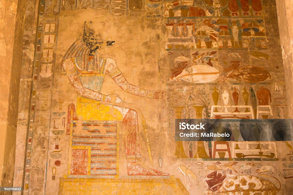Hatchepsut 사원입니다 웨스트 뱅크의 절벽에 있는 귀족의 무덤 사용 어디 코끼리 섬의 총재 이집트 아프리카 0명에 대한