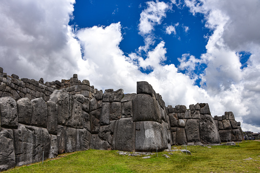 Sacsayhuaman 고고학 사이트 쿠스코 페루에서 잉카의 돌 담 0명에 대한 스톡 사진 및 기타 이미지 0명