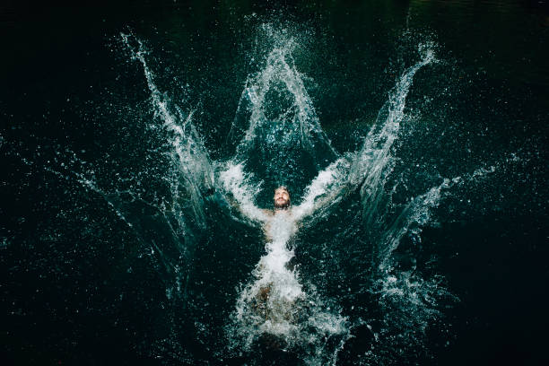 Jump Water Pictures | Download Free Images on Unsplash