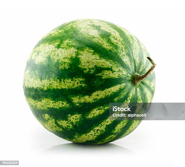 잘 익은 초록색 워터멜론 흰색 바탕에 그림자와 0명에 대한 스톡 사진 및 기타 이미지 0명 가득 찬 건강한 식생활