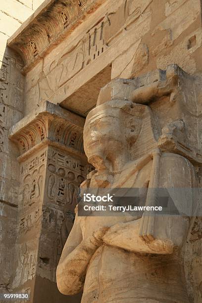 Osiride 황후상 킹 Medinet 하부 테베 이집트 3차원 형태에 대한 스톡 사진 및 기타 이미지 3차원 형태 경감