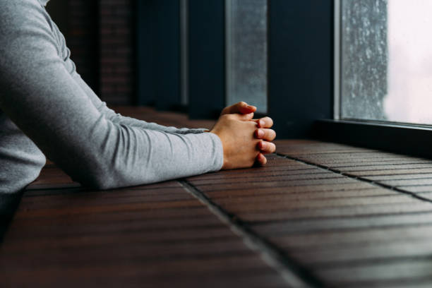 Folded Hands Pictures | Download Free Images on Unsplash