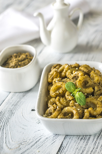Pesto 소스와 함께 파스타 그릇 0명에 대한 스톡 사진 및 기타 이미지 0명 건강한 식생활 견과 Istock