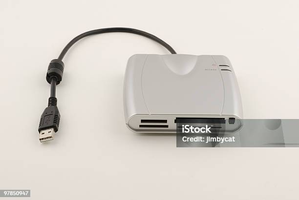 외부 Usb 메모리 카드 판독기 출입카드 판독기에 대한 스톡 사진 및 기타 이미지 출입카드 판독기 펀치카드 판독기 0명