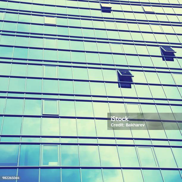 Windows 사무실 건물 0명에 대한 스톡 사진 및 기타 이미지 0명 개념 건물 정면 Istock