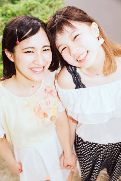 90 Japanese Lesbian Kissing Photos Taleaux Et Images Libre De Droits