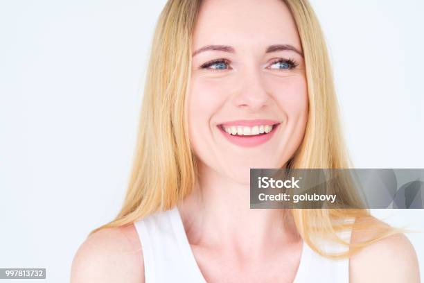 Cara De Emoción Feliz Sonrisa Alegre Mujer Placer Foto De Stock Y Más