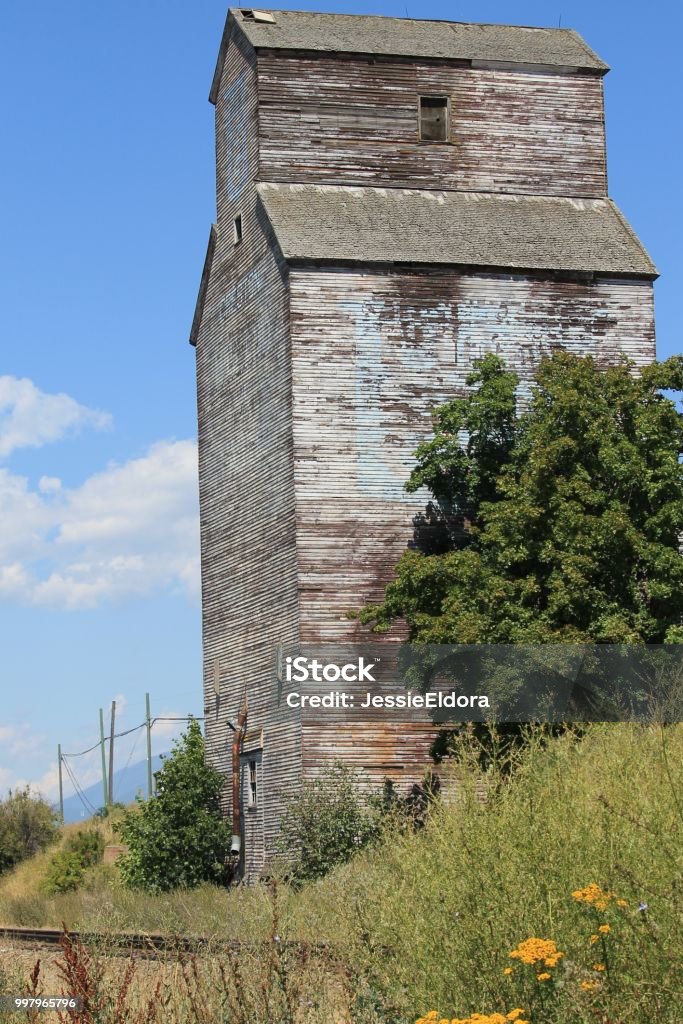 Oldtime Grain Elavator Stock Photo - Download Image Now - Agricultural ... Oldtime Grain Elavator Stock Photo - Download Image Now - Agricultural ...