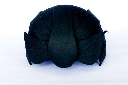 Foto de Blangkon Hitam Ou Blangkon Preto Um Chapéu Tradicional Homens ... Foto de Blangkon Hitam Ou Blangkon Preto Um Chapéu Tradicional Homens ...