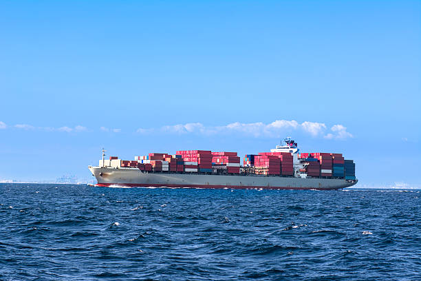 Containerschiff Seitenansicht - Bilder und Stockfotos - iStock Containerschiff Seitenansicht - Bilder und Stockfotos - iStock