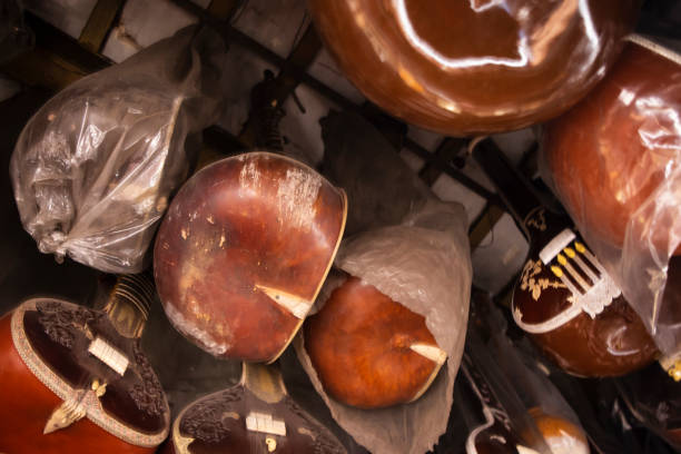 Indian Tanpura Stock Photos, Pictures & Royalty-Free Images - iStock Indian Tanpura Stock Photos, Pictures & Royalty-Free Images - iStock