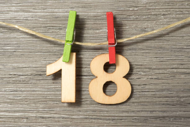 Chiffre 18 Banque d'images et photos libres de droit - iStock Chiffre 18 Banque d'images et photos libres de droit - iStock