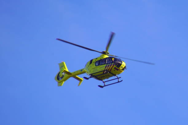 Ambulance Nederland afbeeldingen, beelden en stockfoto's - iStock Ambulance Nederland afbeeldingen, beelden en stockfoto's - iStock