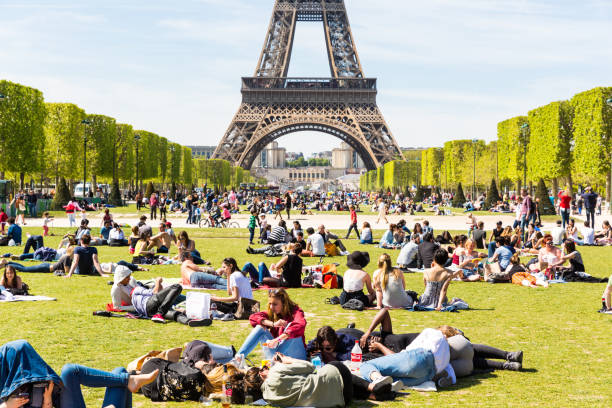 Eiffel Tower Crowd Stock Photos, Pictures & Royalty-Free Images - iStock Eiffel Tower Crowd Stock Photos, Pictures & Royalty-Free Images - iStock